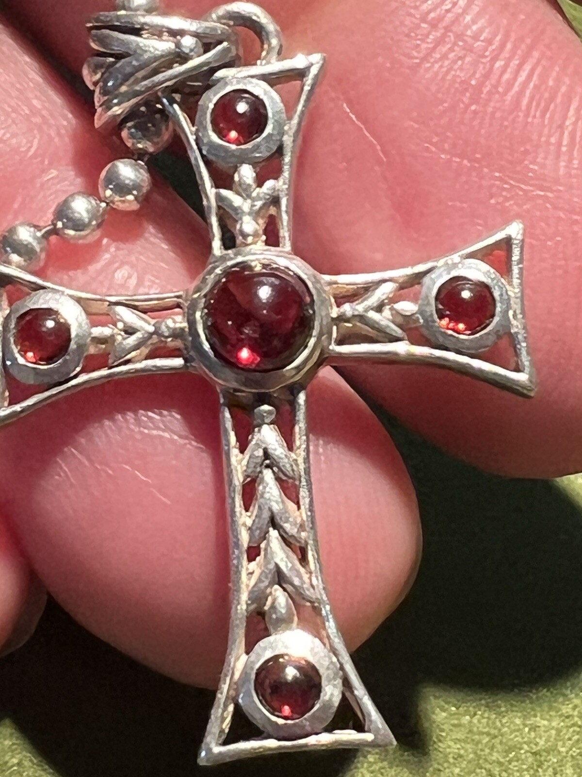 925 neckles with cros and fourt stone - Gem