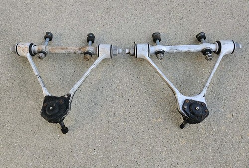 1984 1985 1986 1987 Chevrolet C4 Corvette Lt & Rt Upper Control Arms GM ...