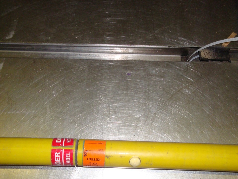 HASTINGS 811 4 SIX FOOT COLLAPSIBLE REACH STICK HOT STICK | eBay