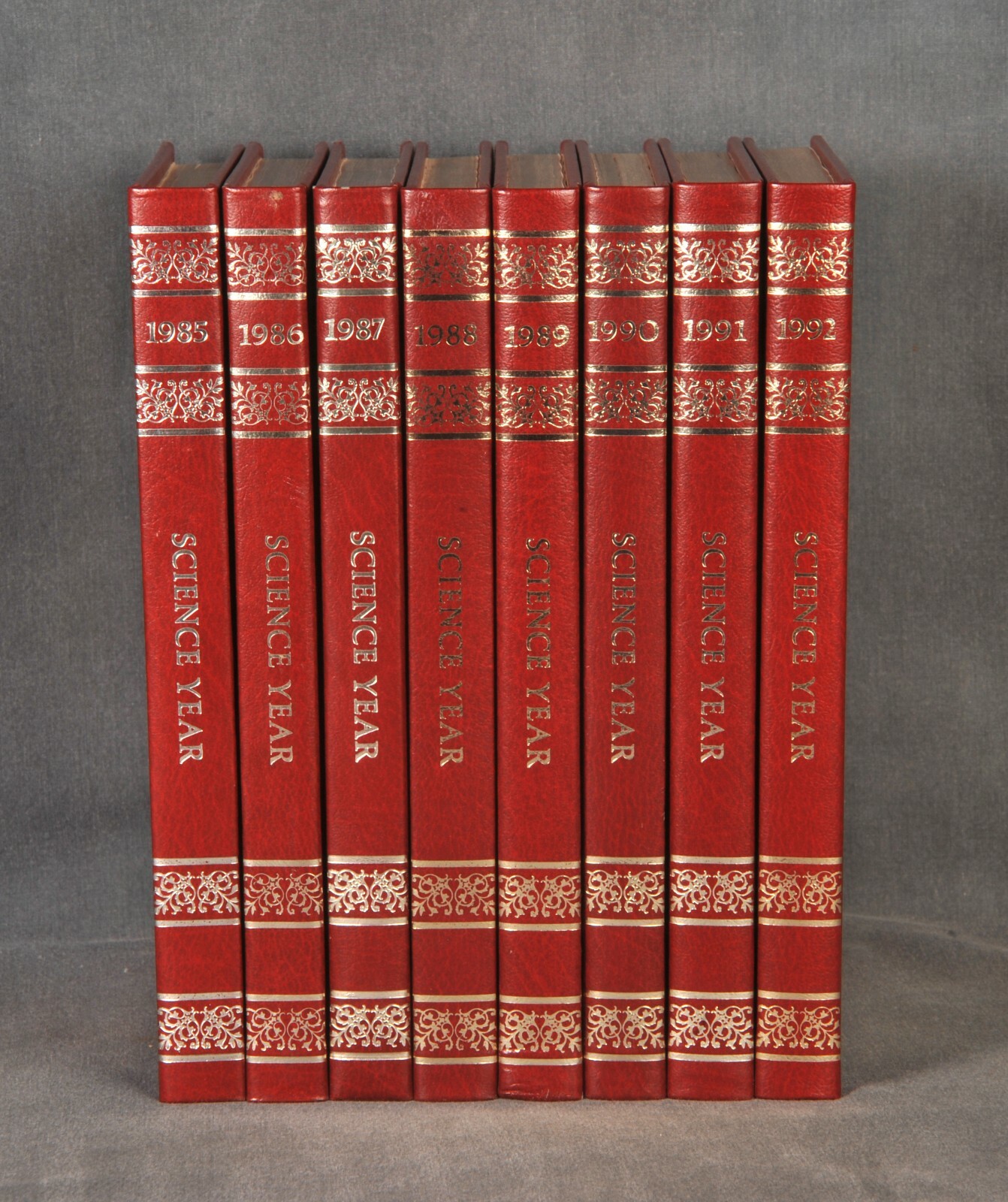 World Book Encyclopedia Science Year Annual 8 Volumes 1985-92 Burgundy ...