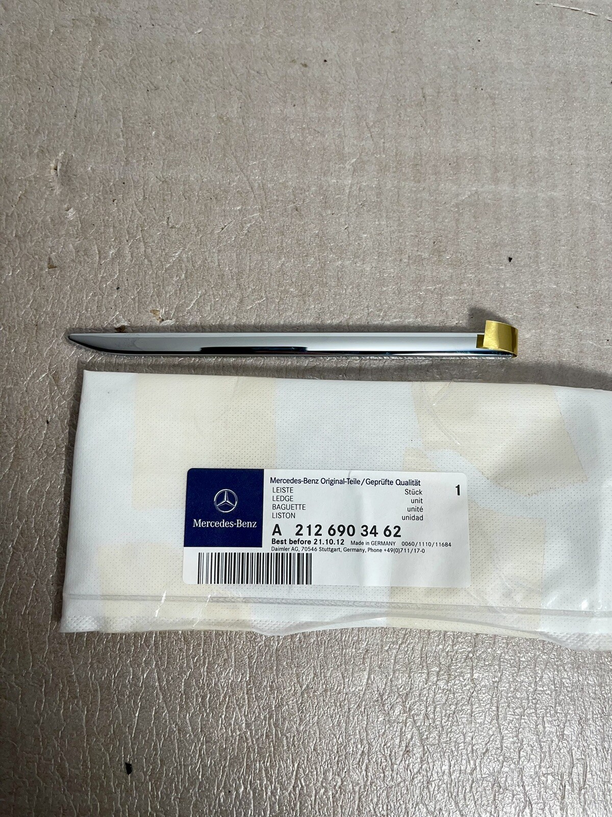 OEM 10-13 MERCEDES E 350 E 550 E 400 Right Body Side Molding 2126903462 ...