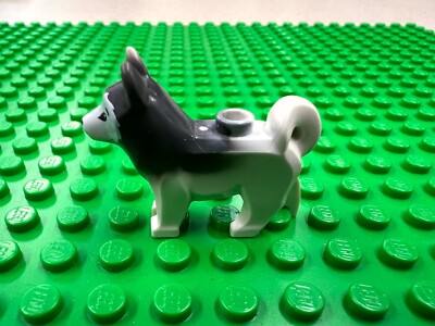 Lego White Dog Husky w/ Black Eyes Black Nose Marbled Blue Gray Face ...