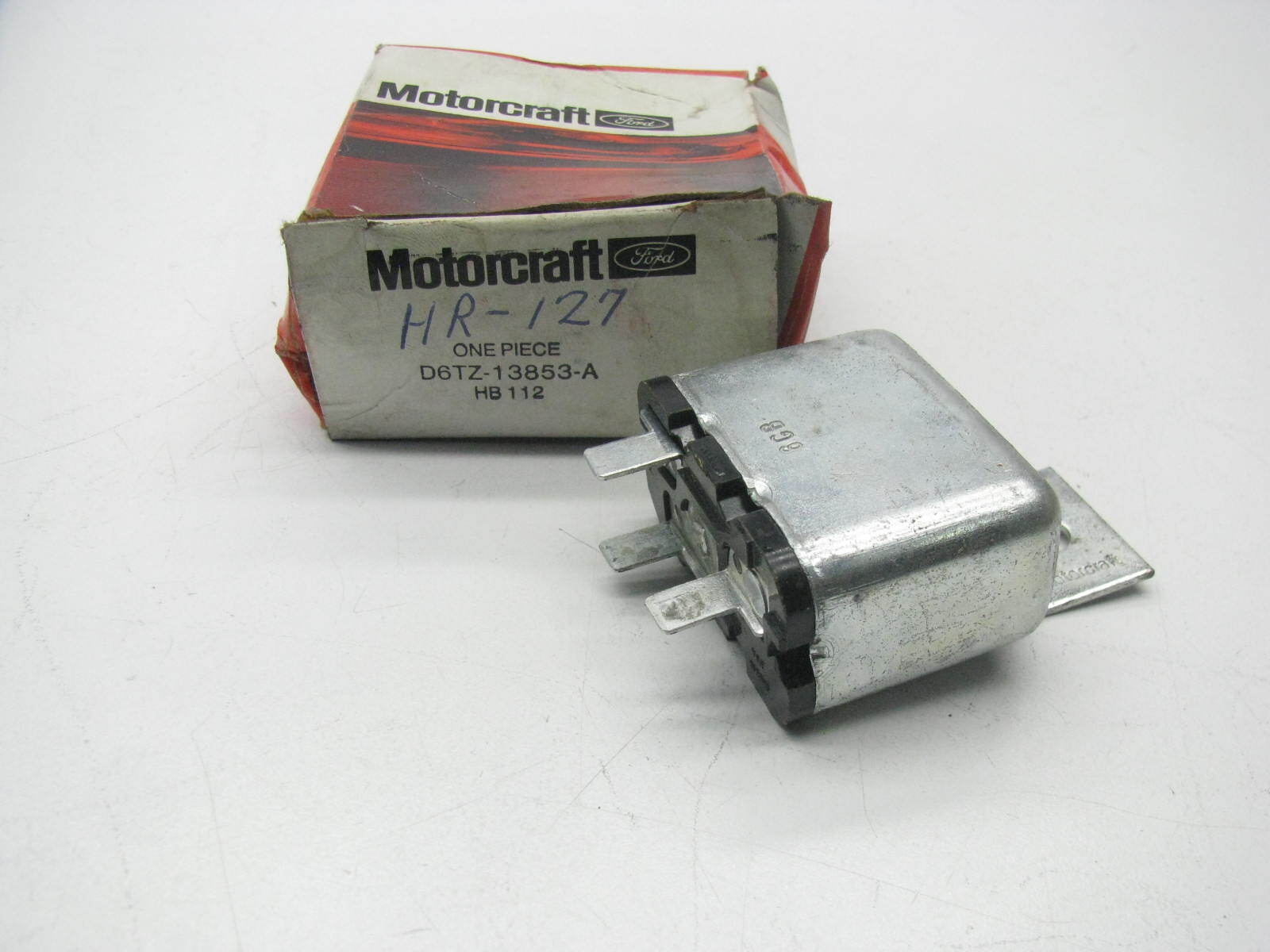 NOS Ford MOTORCRAFT D6tz-13853-a Horn Relay & Bracket Hb112 for sale ...