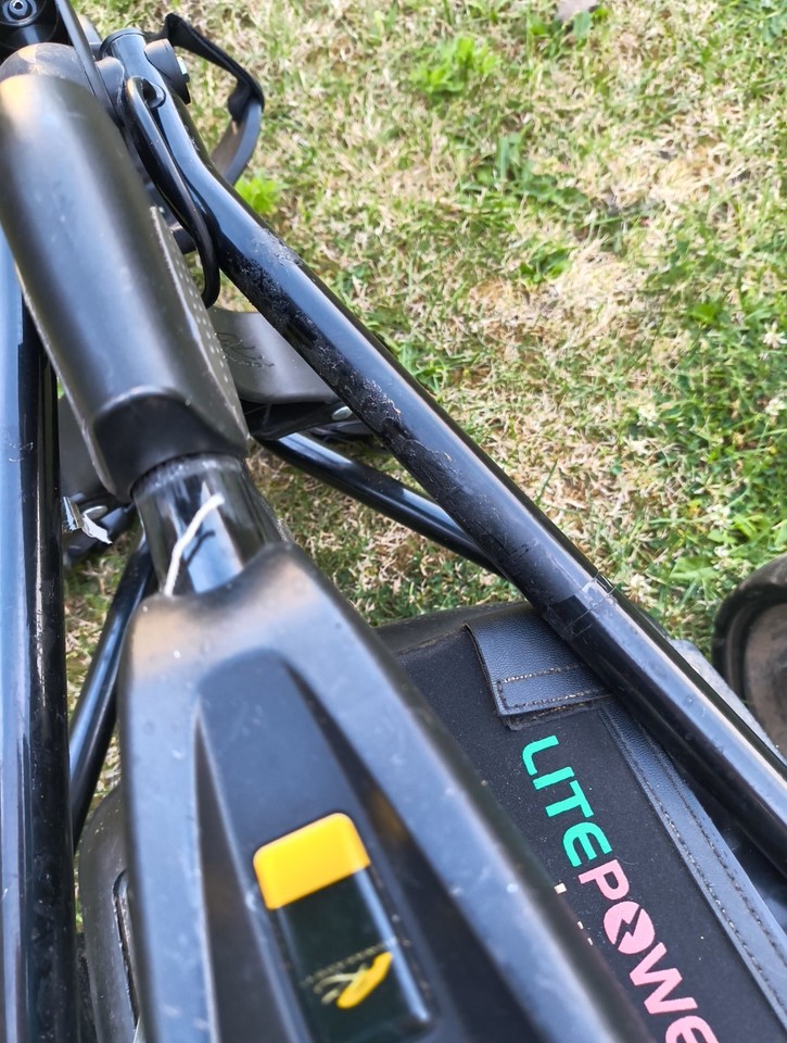 Powakaddy electric sport golf trolley WITH LITHIUM BATTERY AND CHARGER ...