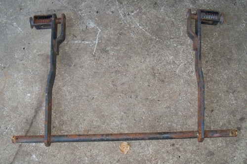 John Deere 316 318 322 330 332 46 50 Deck Rear Draft Arm Set | eBay