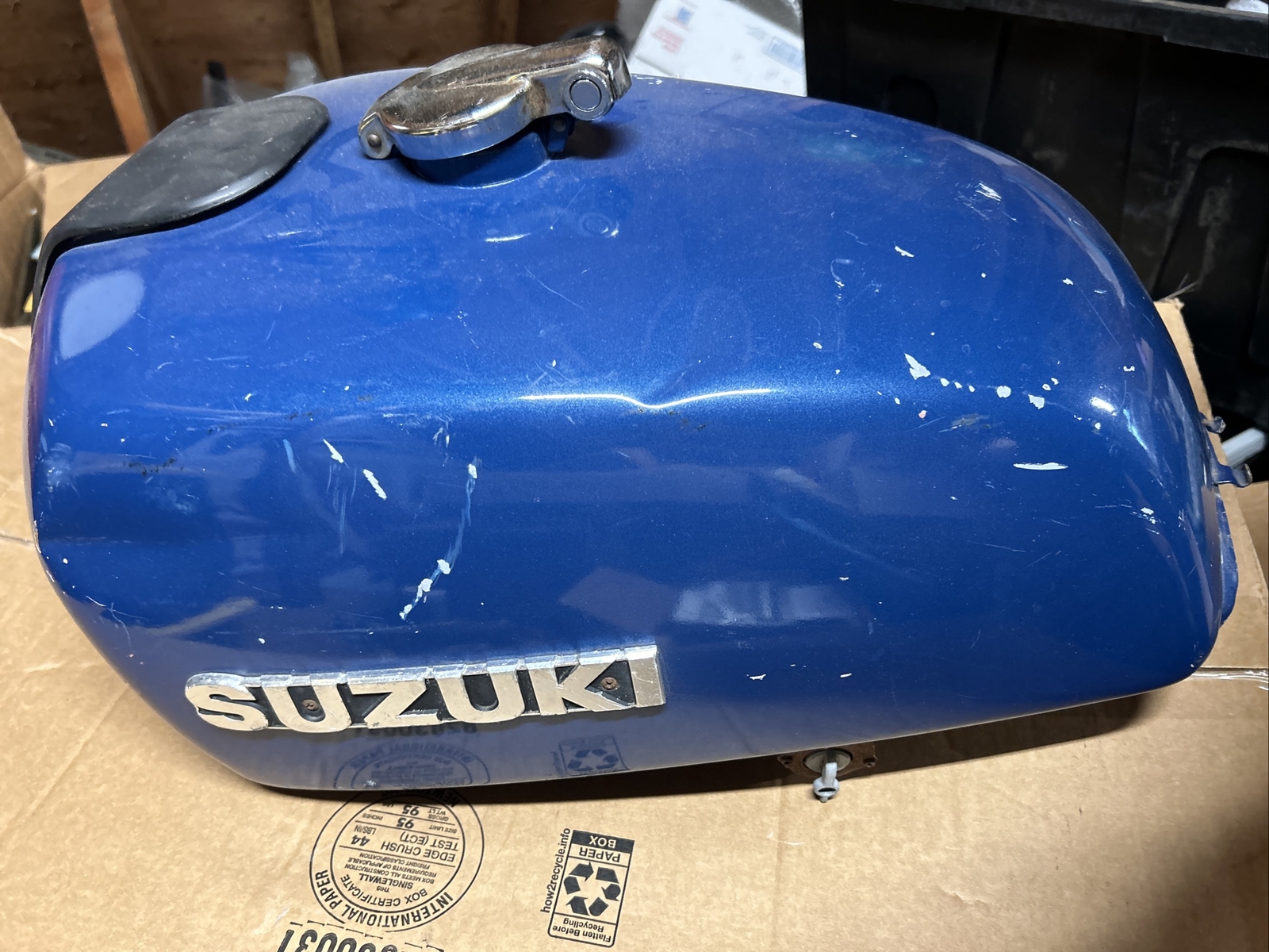 Suzuki GT Gt500 500 fuel tank lemans gas petrol reservoir Nice! | eBay