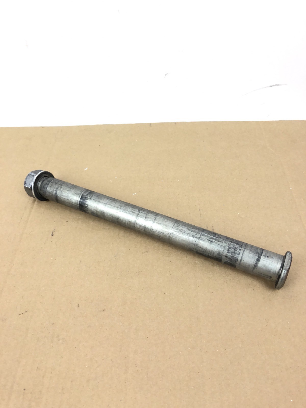 06-07 YAMAHA YZF R6 R6R REAR RIM AXLE PIVOT BOLT OEM TESTED | eBay