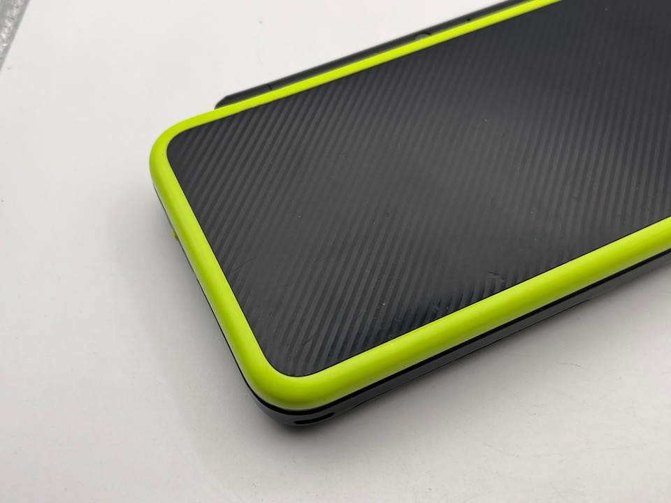 New Nintendo 2DS XL Black/Lime Green Boxed - For Parts and Repair | eBay UK