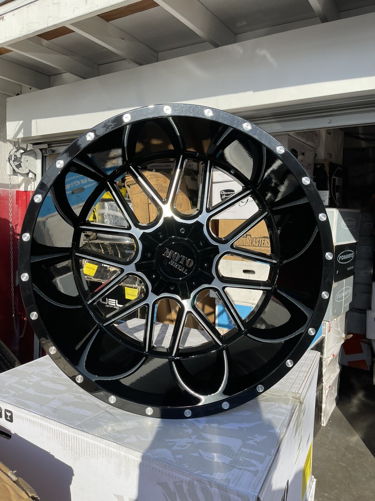 24x14 MOTO METAL OFFROAD CHEVY FORD RAM 2500 HD WHEEL AND TIRE PACKAGE ...