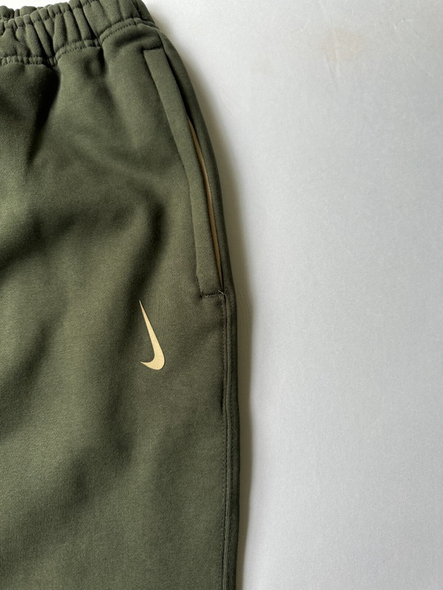 Nike Mens Billie Eilish Collab Sweatpants Green Size Large Nike Mens Billie Eilish Collab Sweatpants Green Size Large