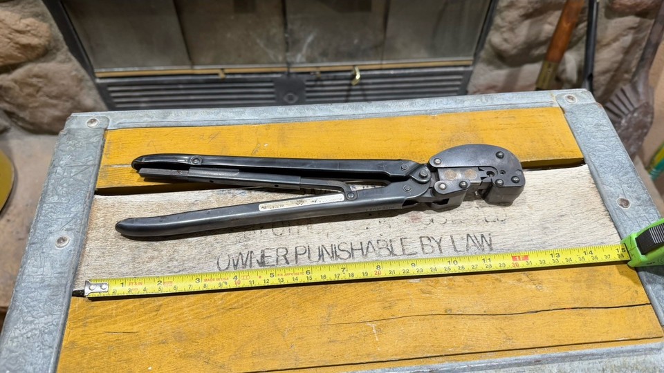 TE Connectivity / AMP Type F 8-10 90384-1 Hand Crimper/Crimper Tool | eBay
