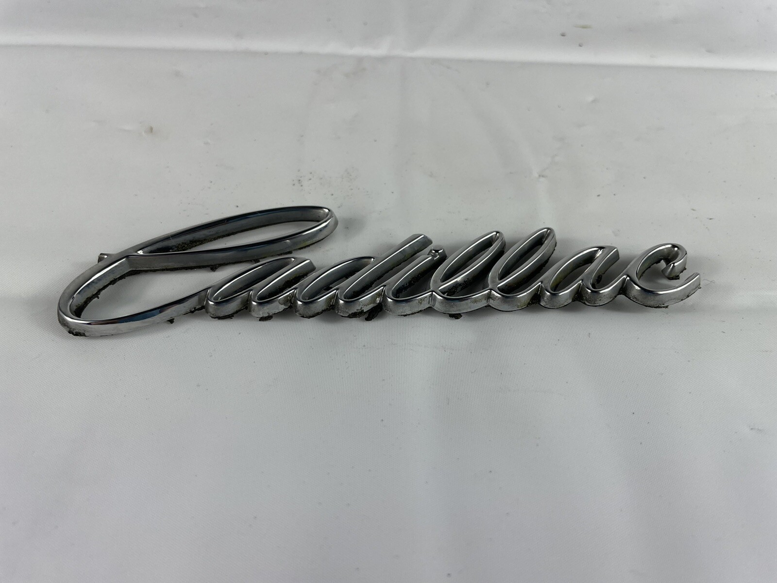 OEM 2007 Cadillac DTS Rear Trunk Emblem Letters Cursive | eBay