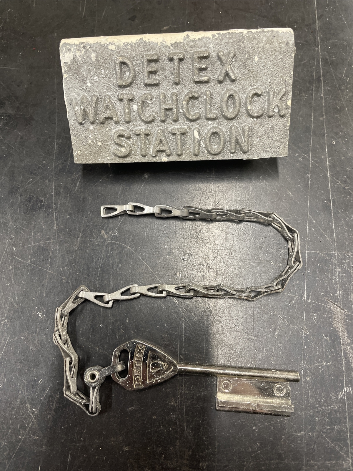 Lot of 5 Detex Guardsman Watchclock Station Box w/ 6 Keys 2, 4, 6, 8, 9 ...