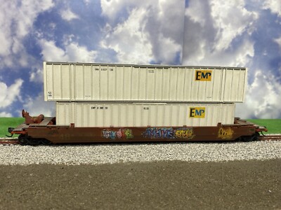 HO Scale Atlas 48’ Well car with a 48’ & 53’ EMP Containers (WEATHERED ...