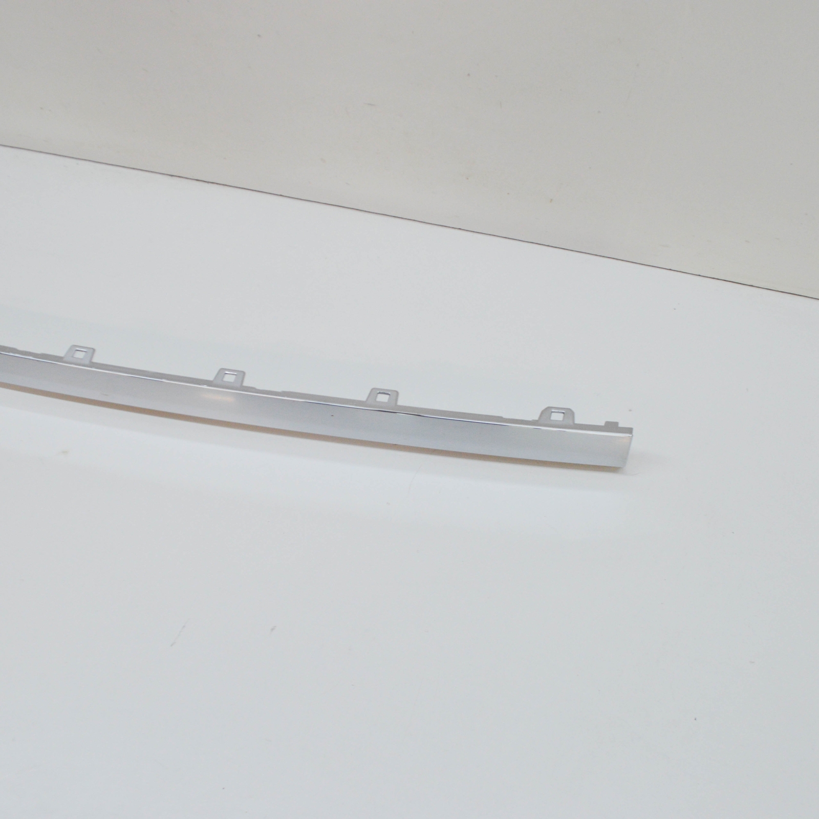 VOLKSWAGEN TOUAREG CR7 Rear Bumper Center Molding 760853835 NEW GENUINE ...