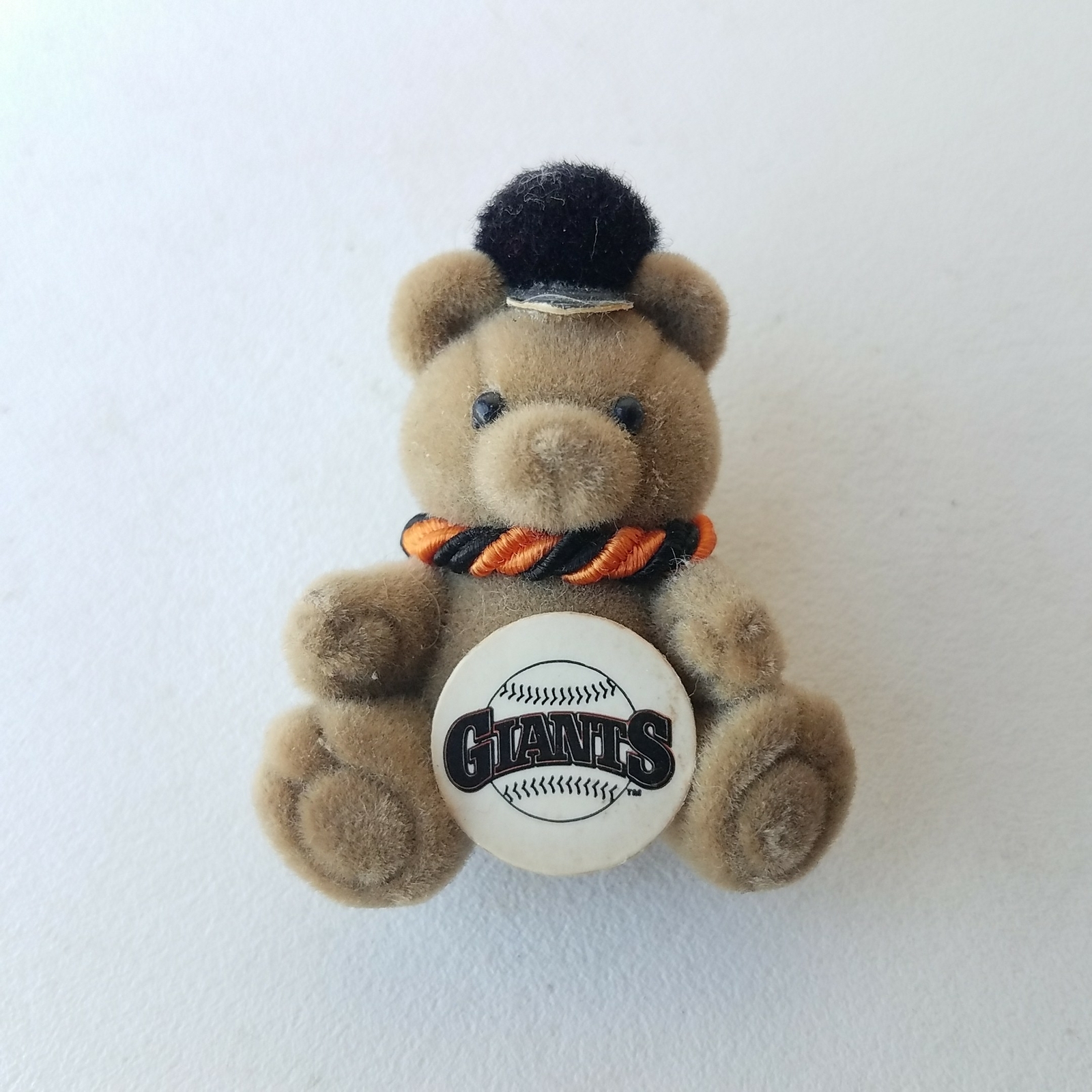 Major League Baseball Giants Teddy Bear Lapel Pin - Gem
