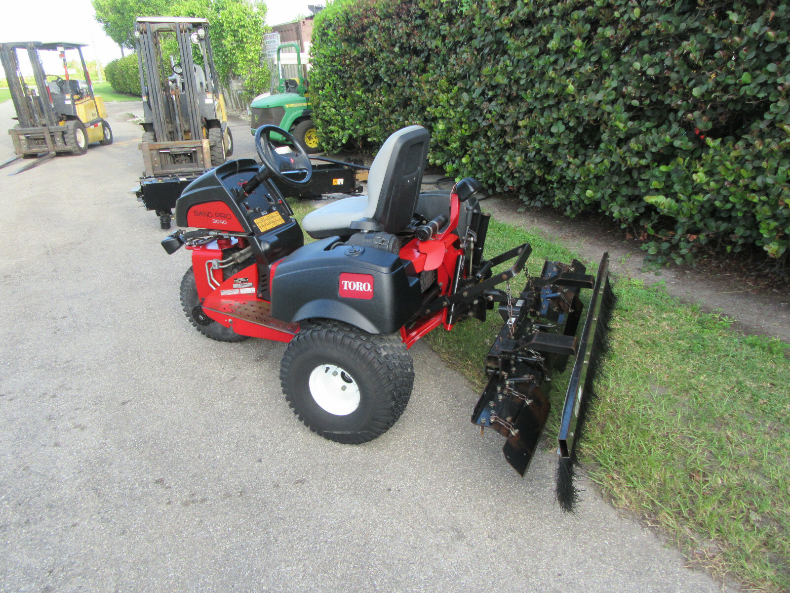 2015 Toro 3040 Sand Pro Sand Trap Rake Ball Field Groomer QAS system ...