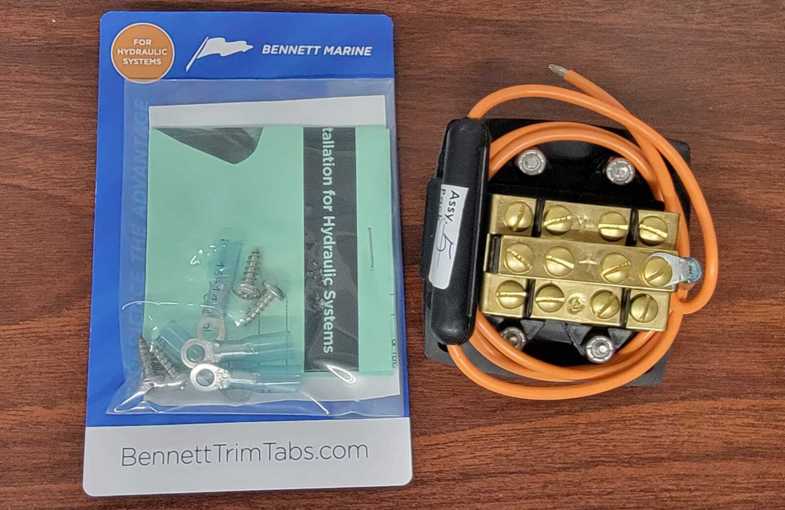 Bennett Marine ES2000 Euro-Style Rocker Switch Helm Control Hydraulic ...