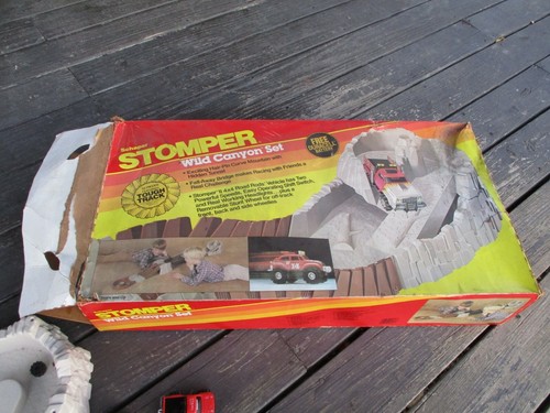 stompers wild canyon set in original box with cars | eBay