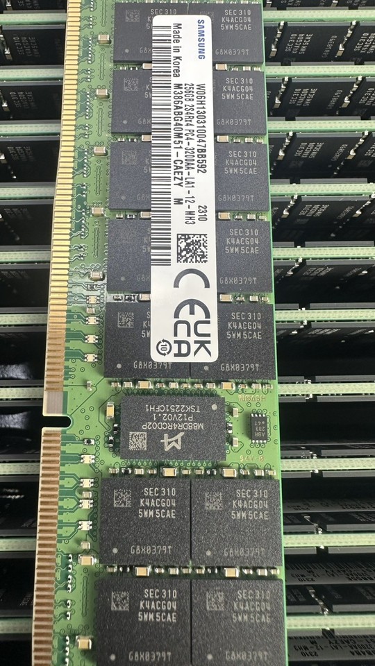 Samsung 16x 256GB 4096GB 4TB PC4-25600 DDR4-3200AA ECC 3DS/TSV 2S4Rx4 ...