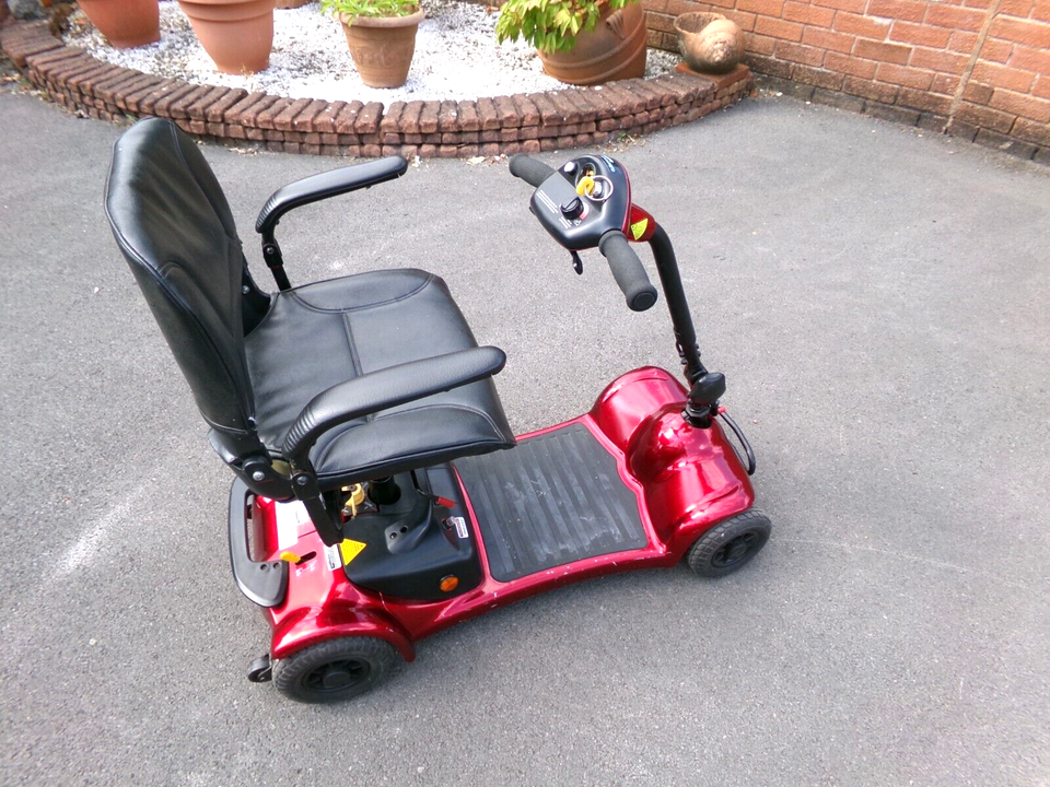 RASCAL ULTRALITE 480 mobility scooter spare part. REAR WHEEL BOLT | eBay