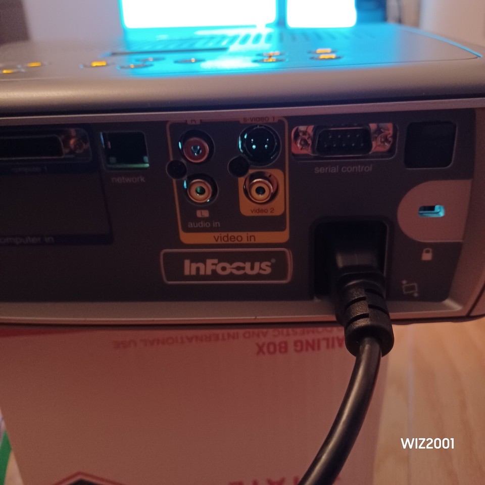 Infocus LP640 DLP Projector 2200 LM 16:9 1400x1050 181 Lamp Hours ...