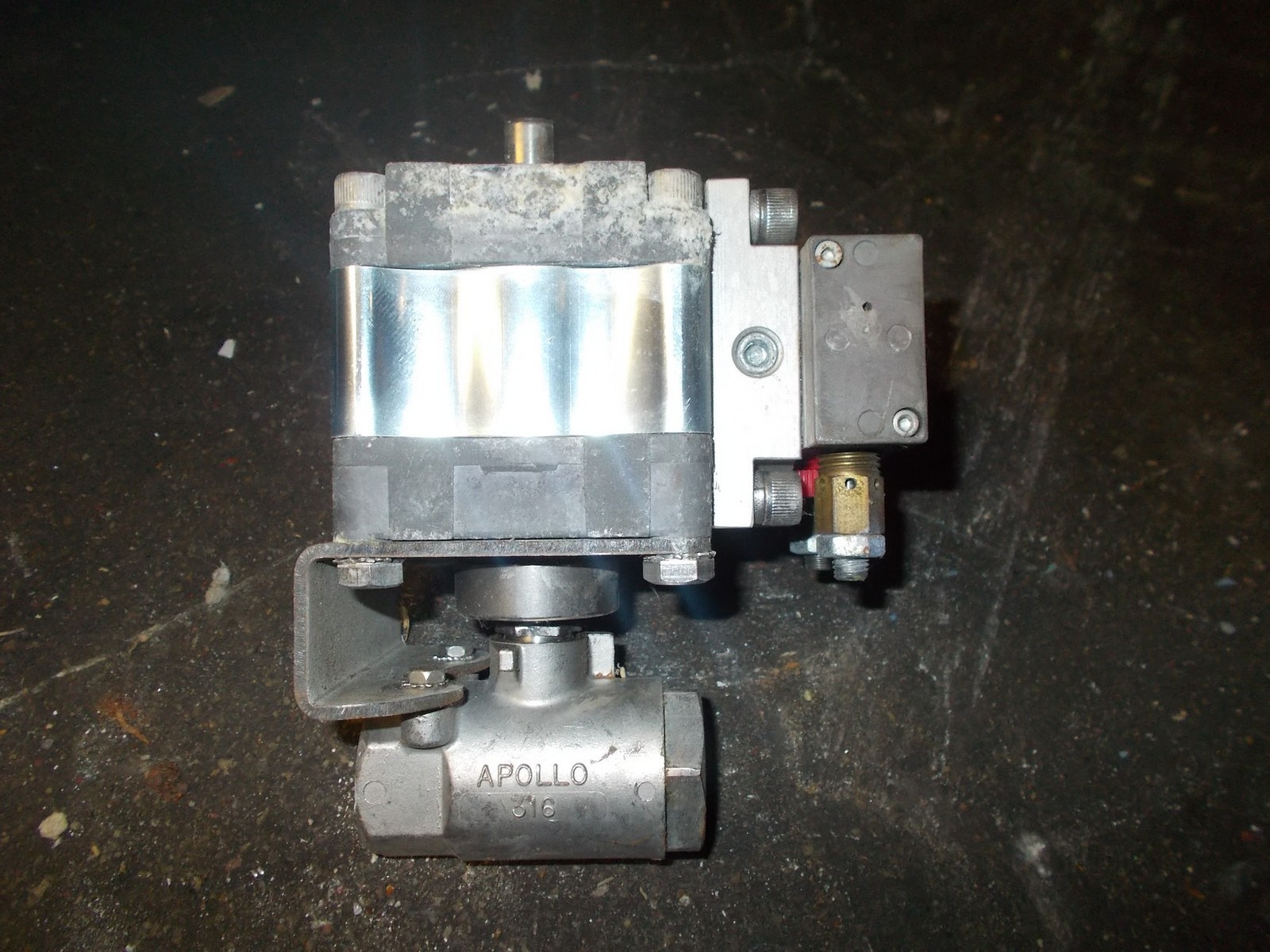 Burns Controls Valve Assembly w/ Apollo 3/4 & Numatics 237-569B *FREE ...