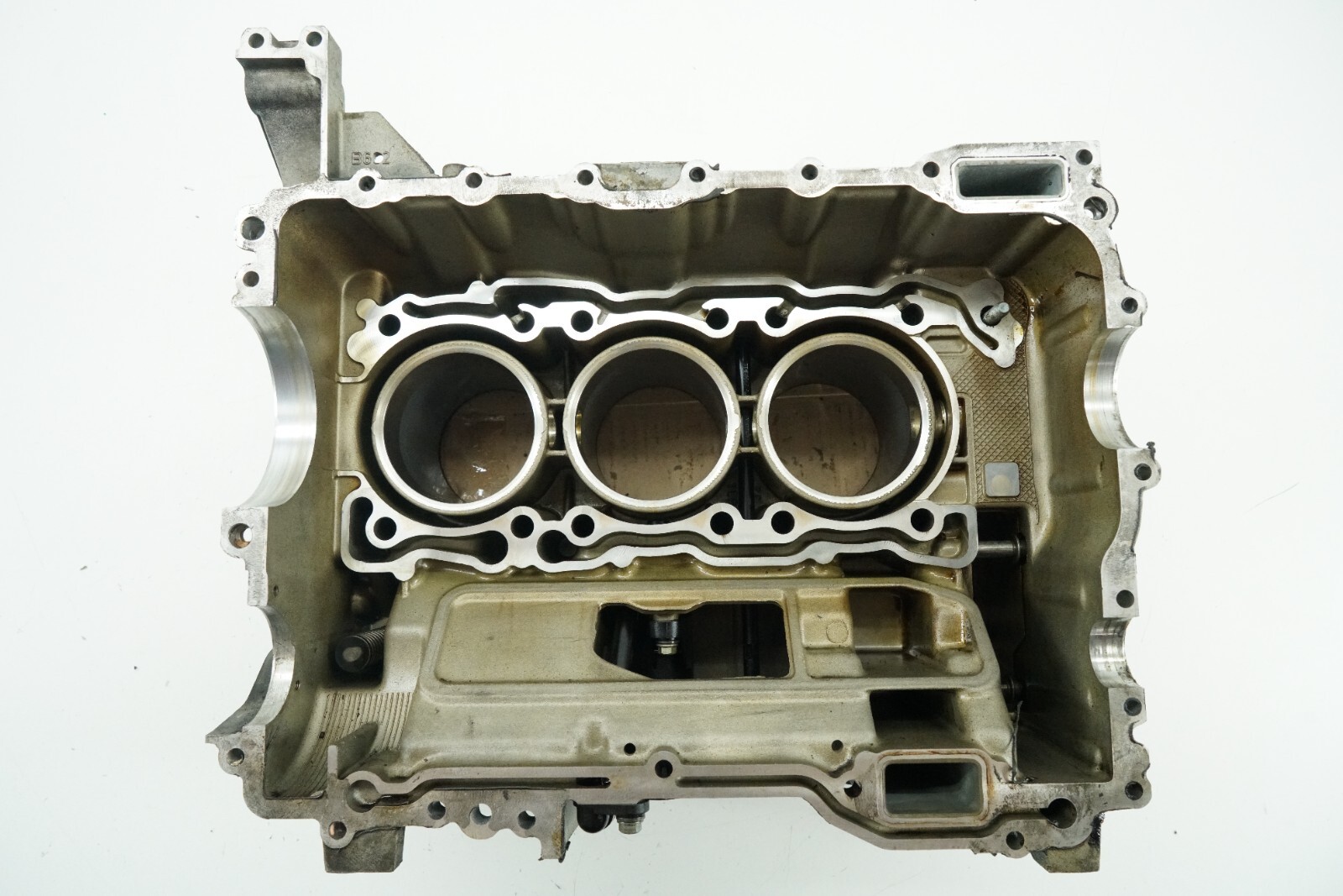 2002 Porsche Boxster 3.2L M96.21 Left Side Engine Motor Cylinder Block ...