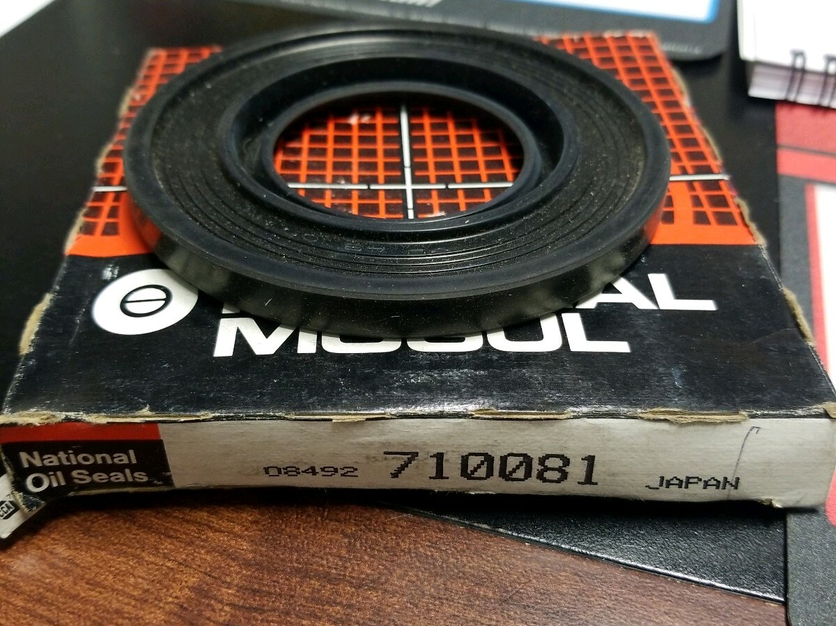 National Oil Seals Federal Mogul 710081 NEW | eBay