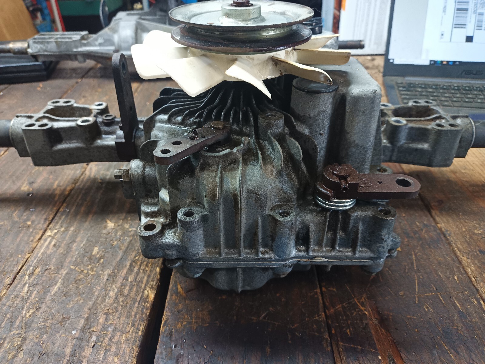 Tuff Torq 7A646084170 HOP K46BP Hydrostatic Transmission Snapper ...