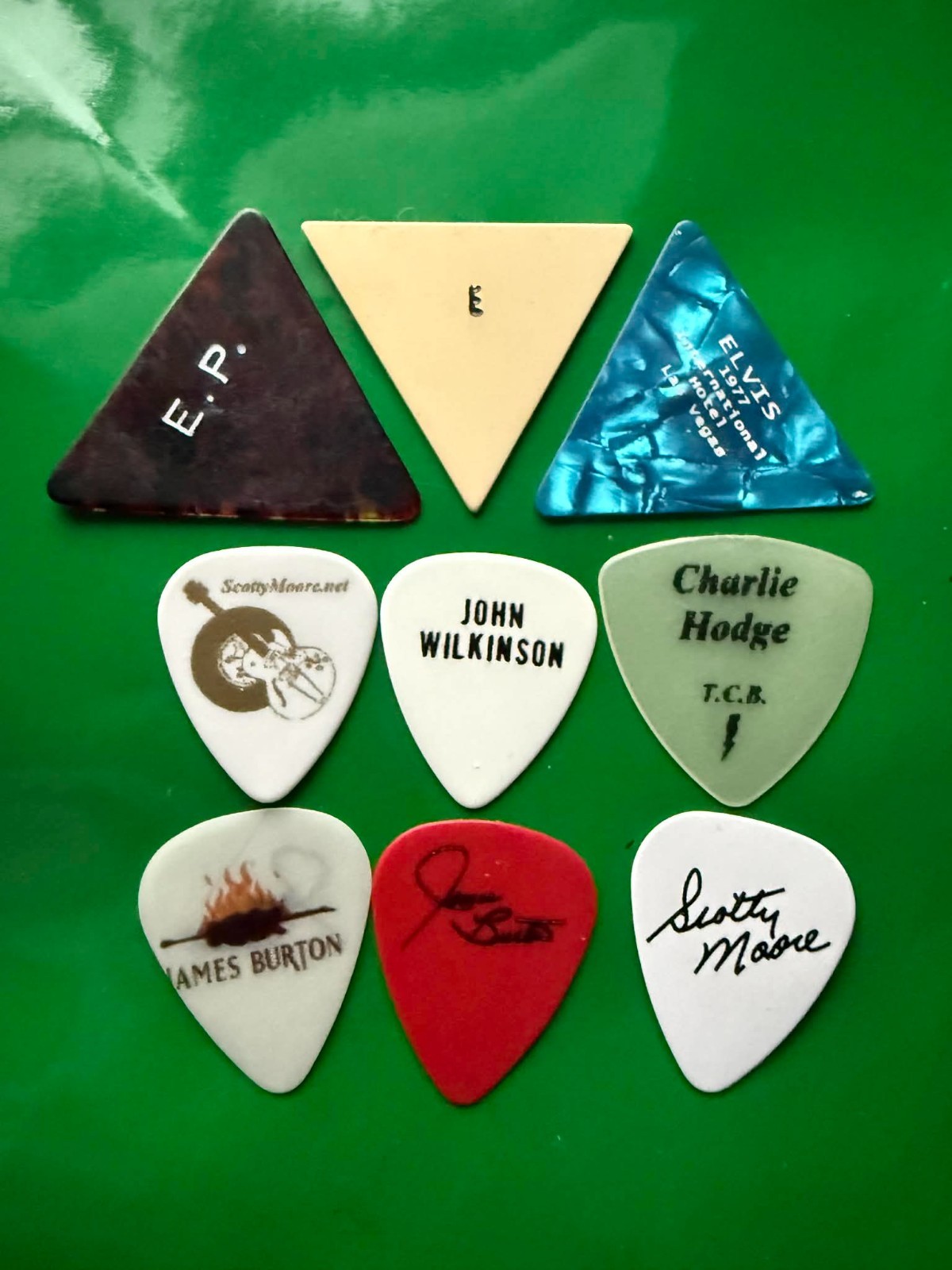 ELVIS PRESLEY guitar pick picks LOT of 9 (nine picks) !!!!! WOW ...
