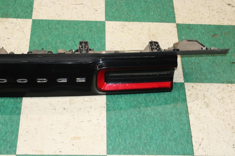 15-23 Challenger Trunk Hatch Center Taillight Tail Light Lamp Lens OEM ...