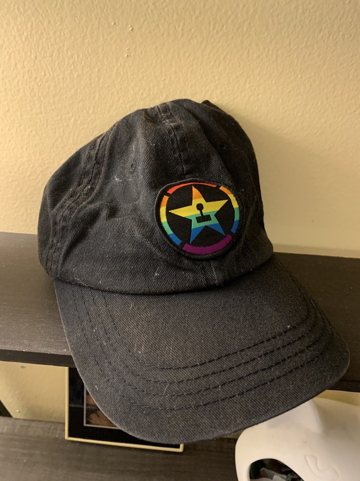 achievement hunter rooster teeth pride hat - Gem
