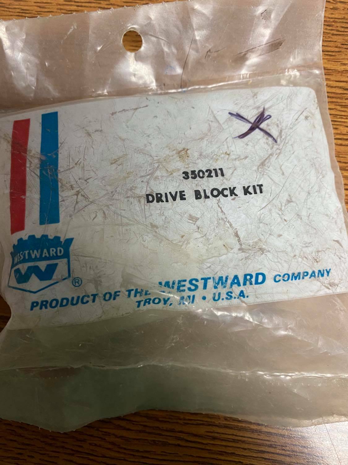 OEM NOS Westward Whirlpool Washing Machine Agitator Drive Block 350211 ...