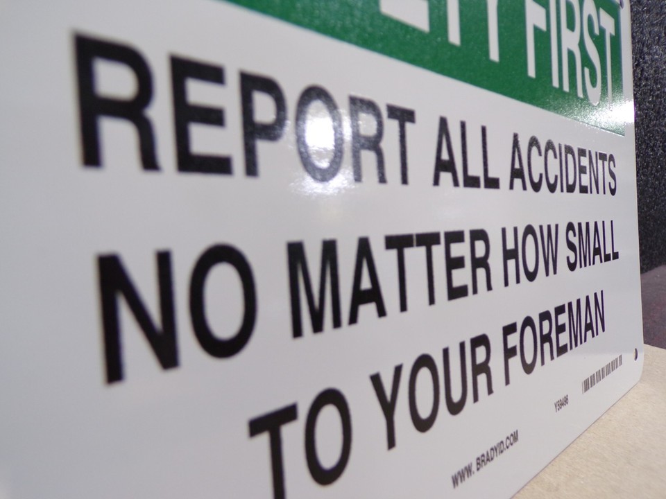 BRADY 41214 Safety Reminder Sign, 7" H, 10" W, Aluminum, Rectangle ...