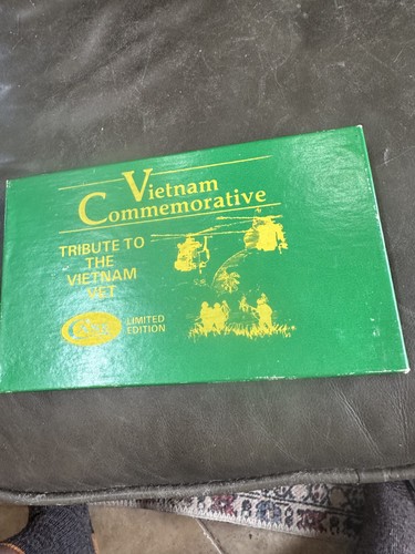 Vintage Case XX Vietnam Commemorative trapper display | eBay