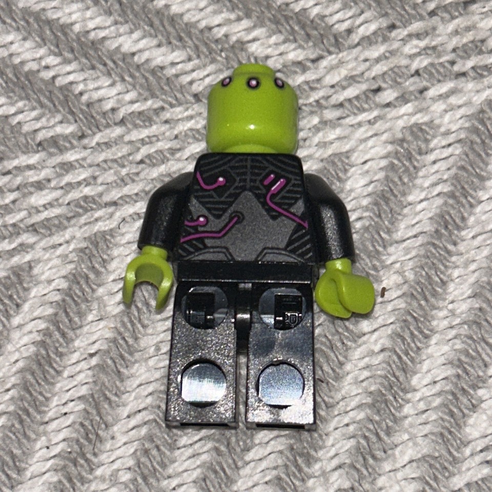 Brainiac Attack 76040 Brainiac Minifigure LEGO Authentic | eBay