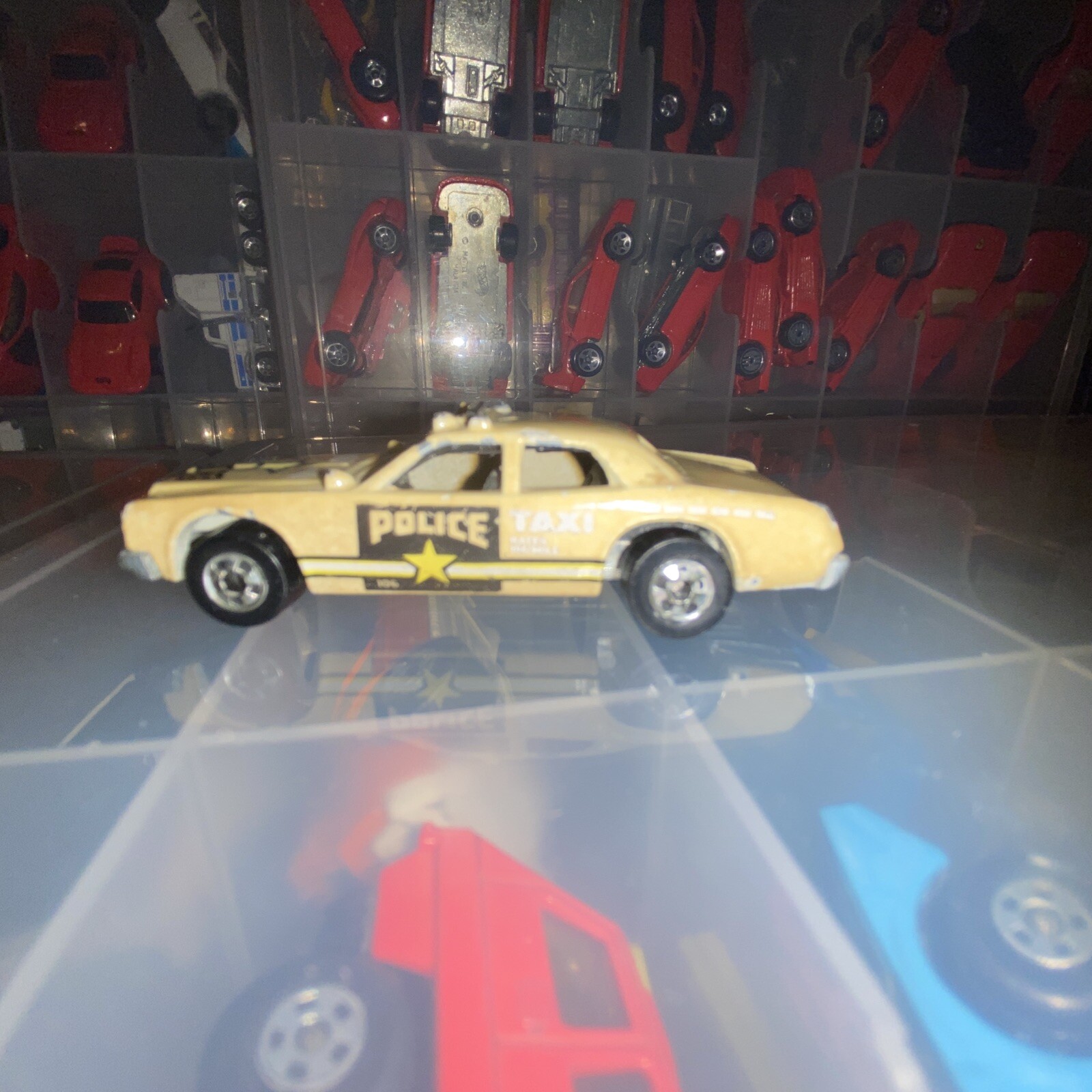 Hot Wheels Blackwall Color Racers Star Taxi Police Color Changer | eBay