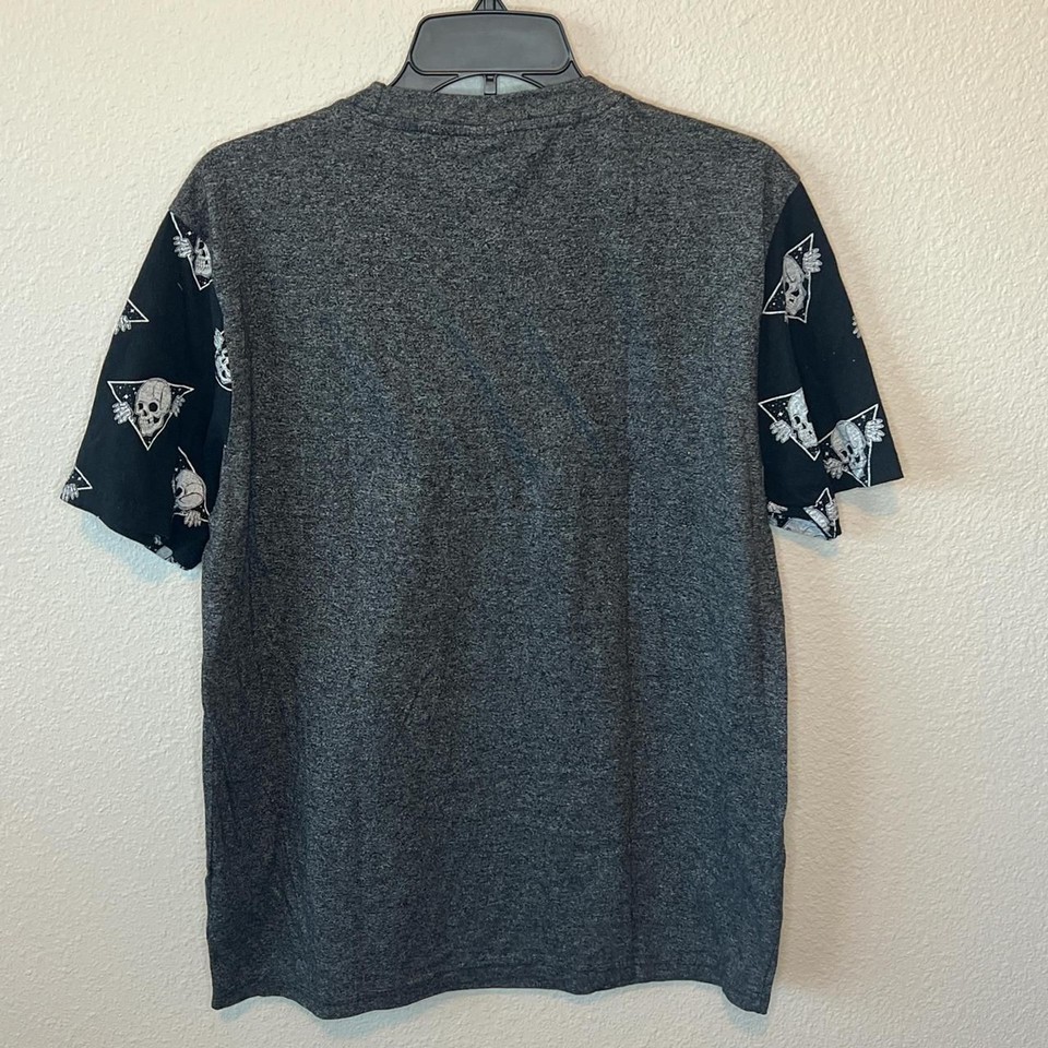 WXYZ Gray/Black Graphic Sleeve TShirt Size Large | eBay
