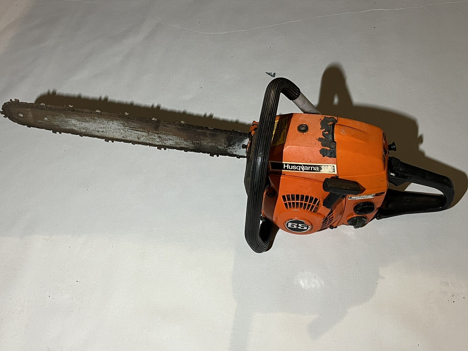 Husqvarna L65 Chainsaw For Restoration With 20” Bar And Chain Good ...