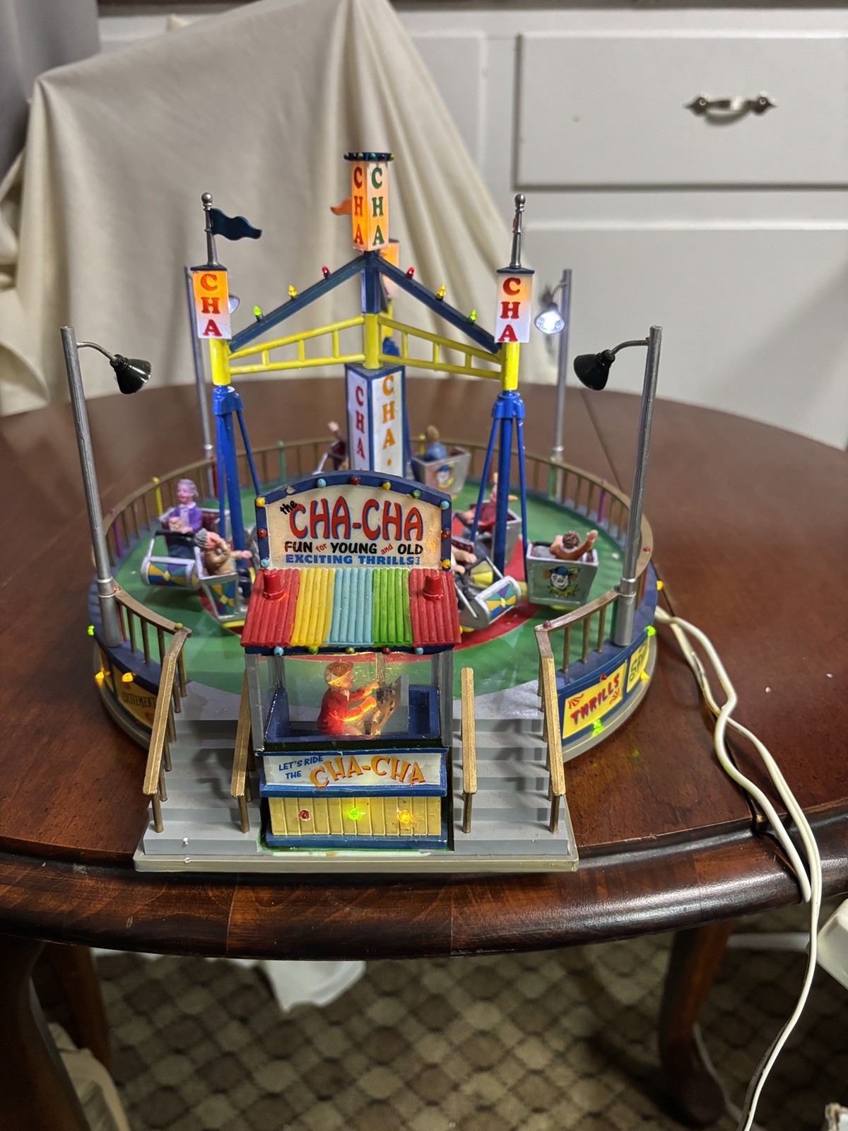 LEMAX Village Collection THE CHA-CHA Carnival Ride #74686 2007 Retired ...
