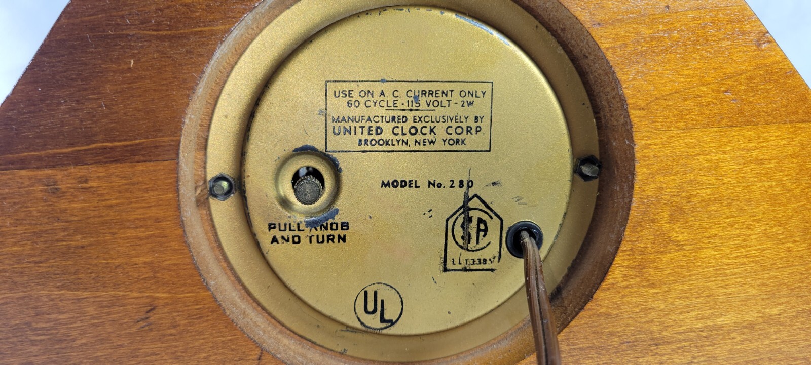 Mantle Clock Vintage United Clock. Beautiful Original Condition ...