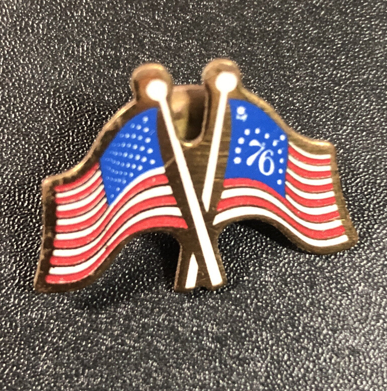 Vintage USA Lapel Pins Two Flag Design. United State… - Gem