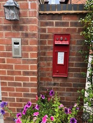 Royal Mail Post Office GPO Genuine cast iron VR Victorian Wall Post Box ...