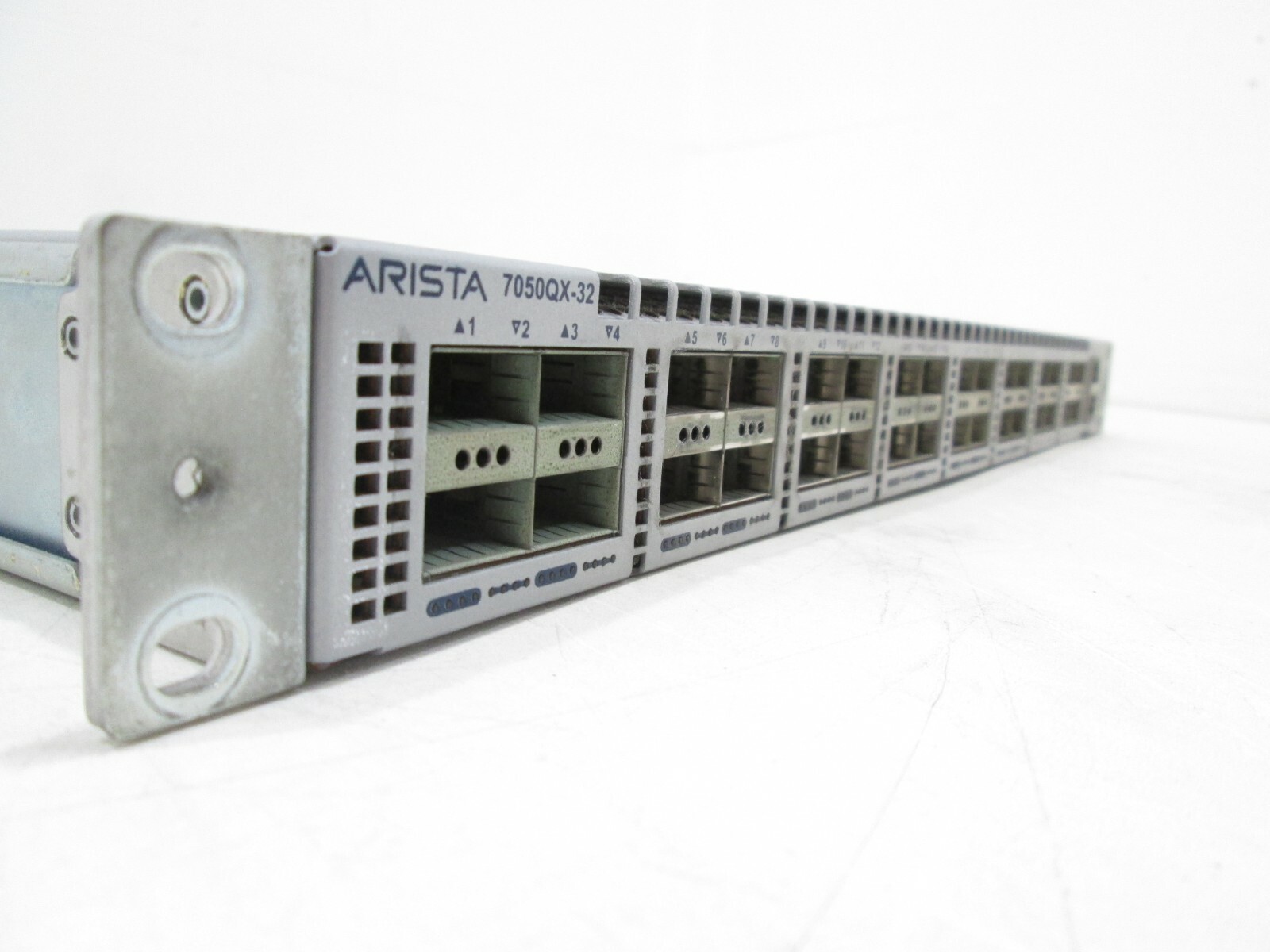 Arista DCS-7050QX-32-F 32x QSFP+ Switch Front-To-Rear Airflow Dual AC ...