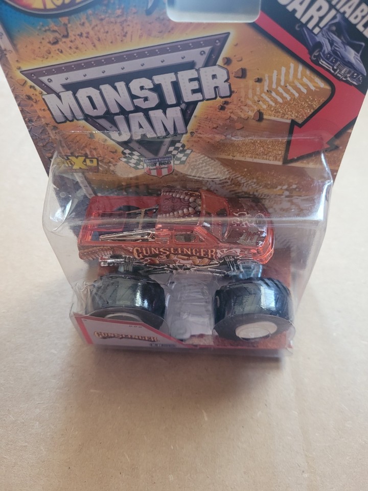 Hot Wheels Monster Jam 2012 Gunslinger X-Rays Red Toy Truck & Crushable ...