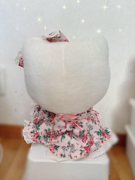 Hello Kitty meets LAURA ASHLEY Plush Doll Couture Rose 2016 Sanrio ...