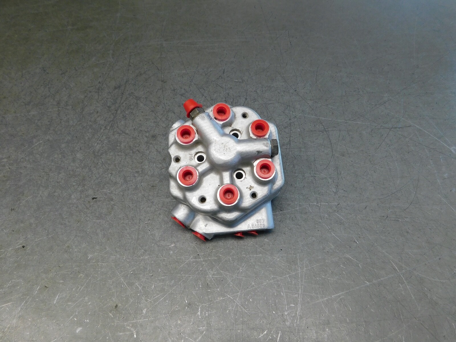 124 129 300CE 300SL FUEL DISTRIBUTOR TESTED 0438101044 | eBay