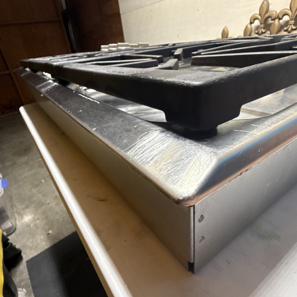 Wolf 36” Gas Cooktop CT36G/S - 5 Dual-Stacked Burners - Used | eBay