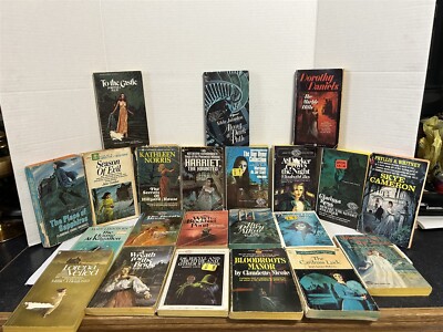 VINTAGE LOT OF 22 GOTHIC PAPERBACK BOOKS | eBay